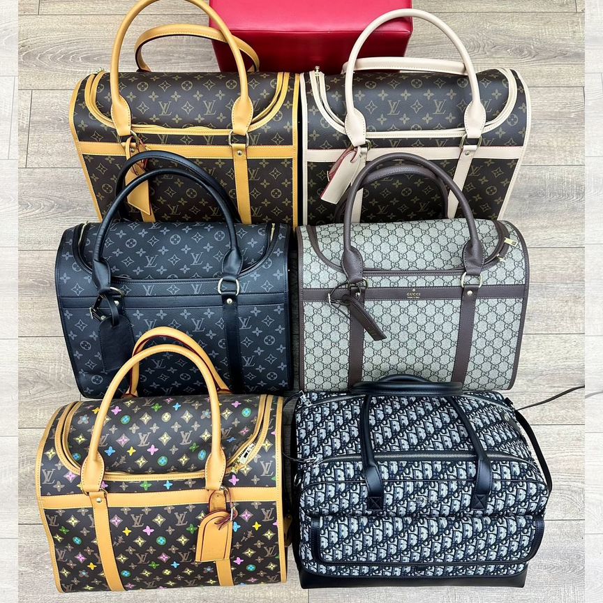 Переноска для собак и кошек