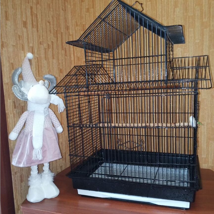 Большая клетка для птиц