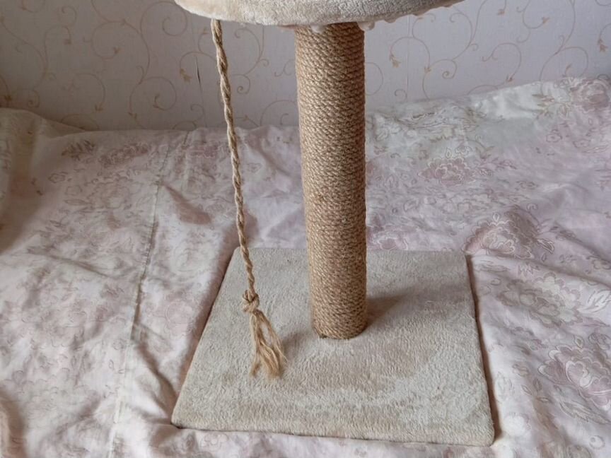 Когтеточка, лежанки для кошки 2 шт