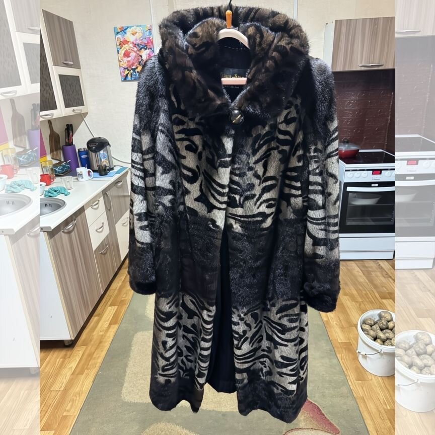 Шуба норковая с капюшоном