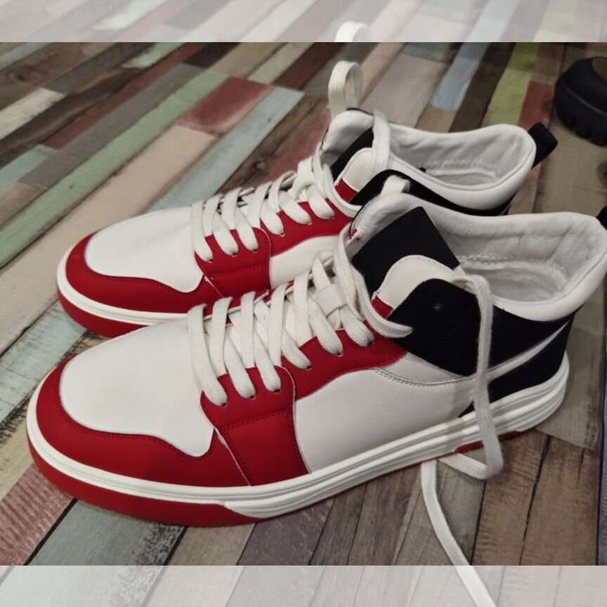 Кроссовки мужские 43 размер новые