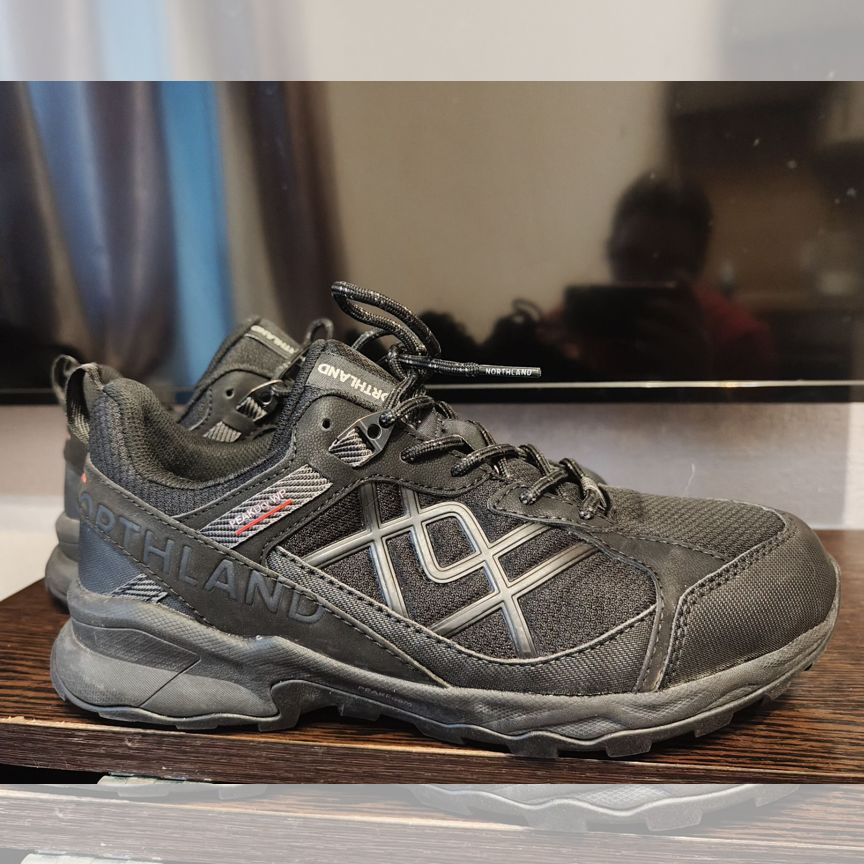 Кроссовки Northland утеплённые