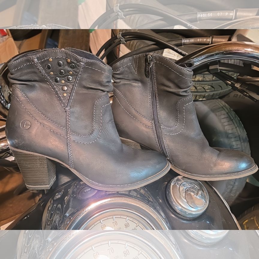 Ботинки женские Tamaris 39