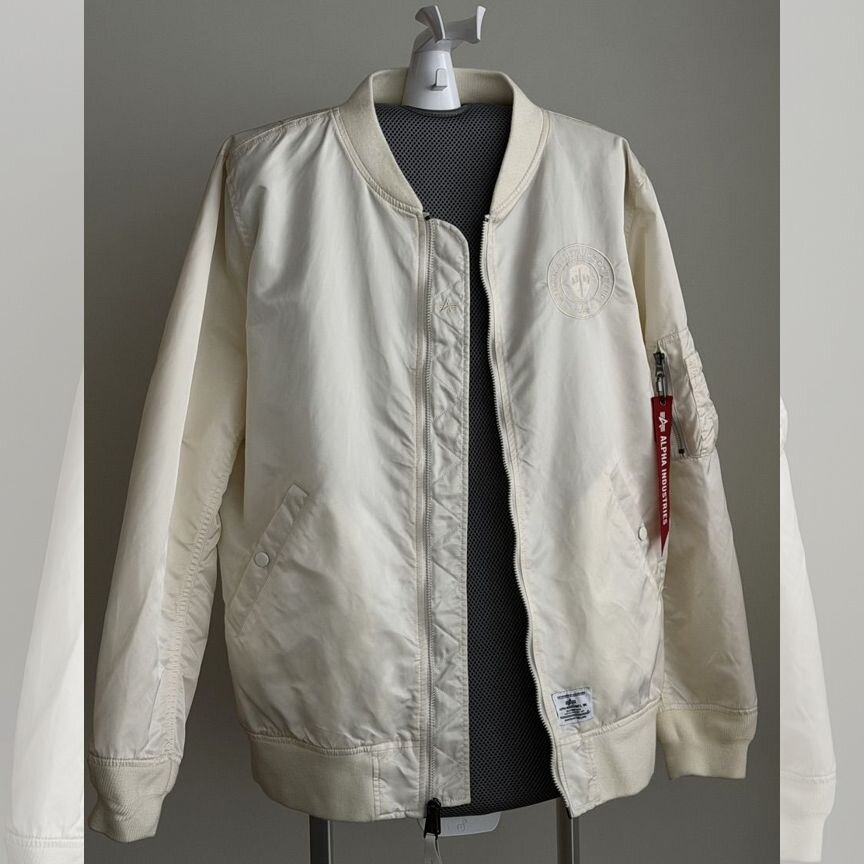 Бомбер Alpha industries L-2B белый молочный XXL