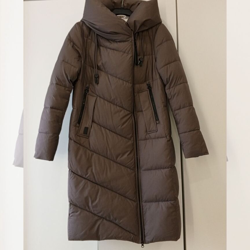 Пуховик зимний женский