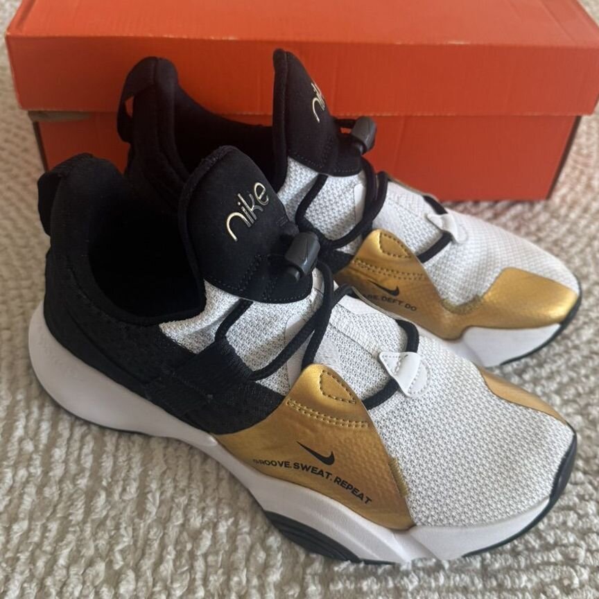 Кррссовки Nike SuperRep Groove hiit Zumba