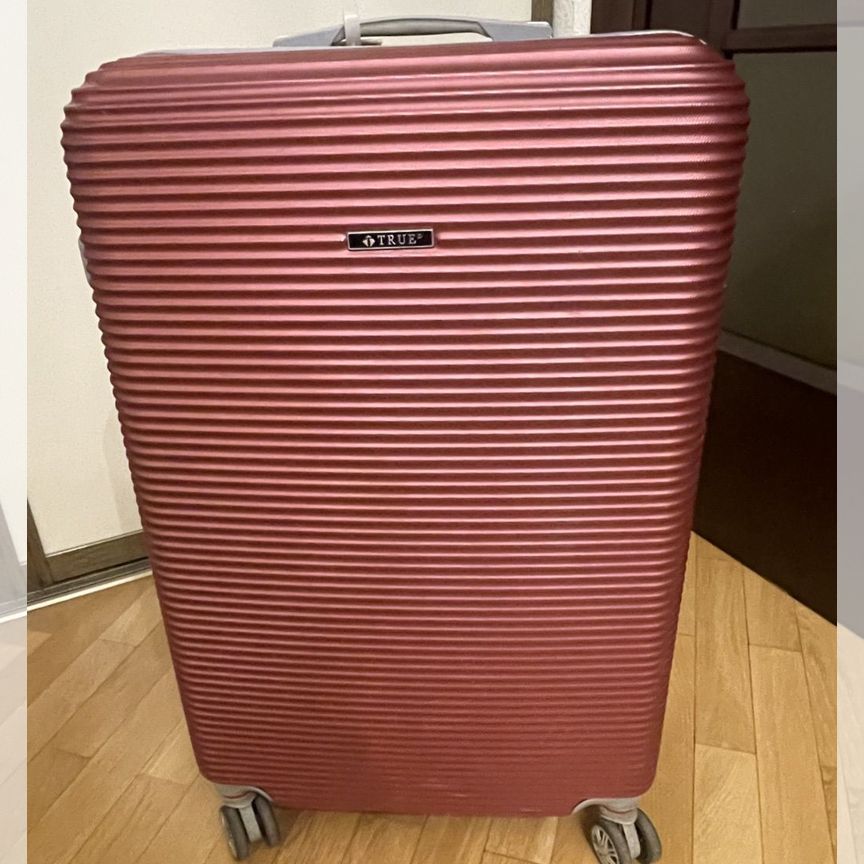 Чемодан l на колесах бу