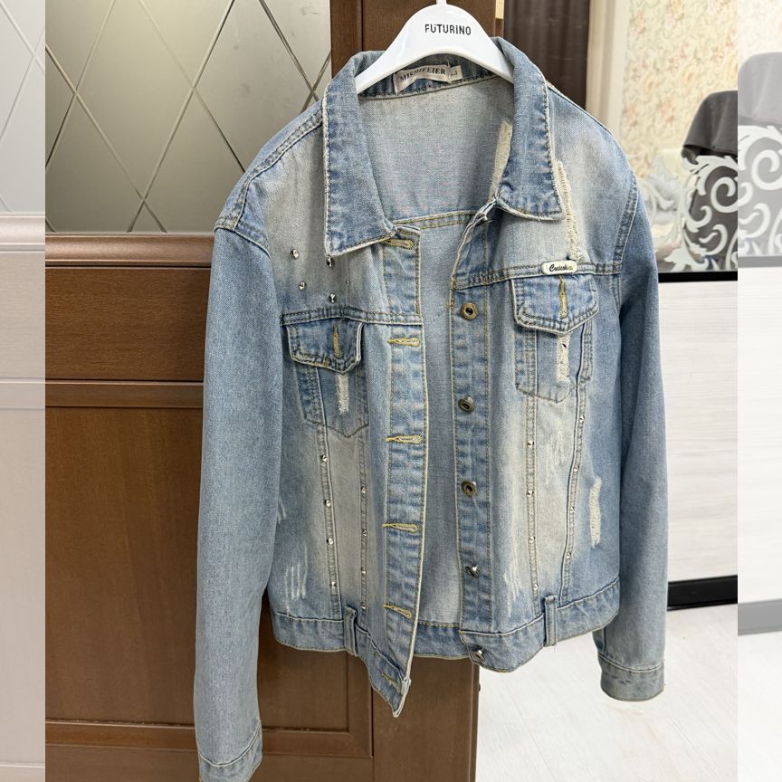 Джинсовая куртка